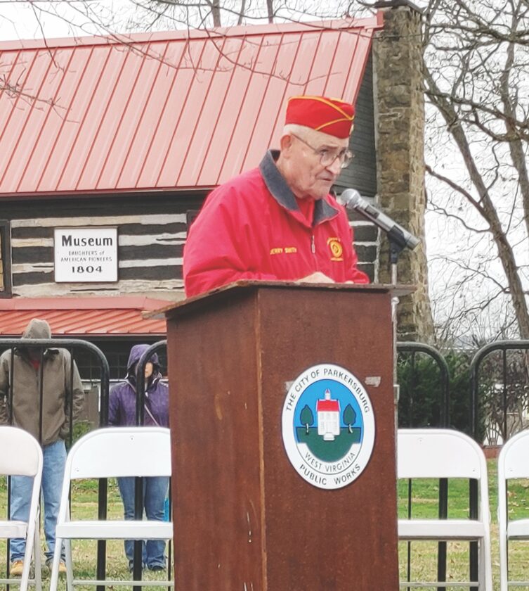 Voices of Valor: Smith repaired helicopters in Vietnam, helps veterans ...